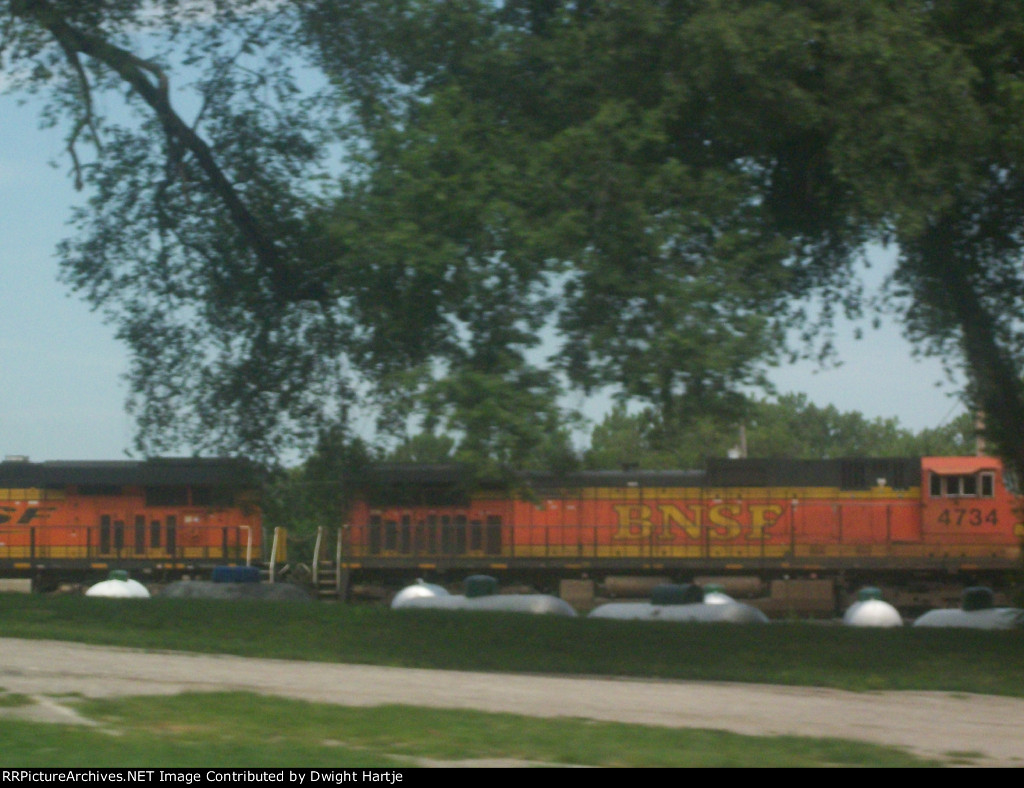 BNSF 4734